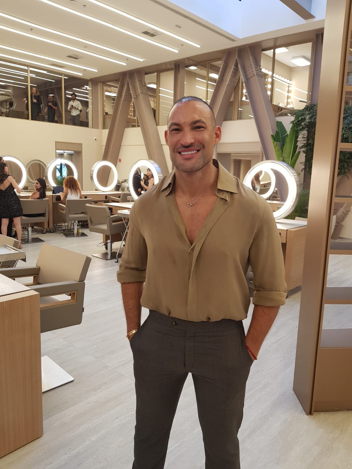 ROMEU FELIPE INAUGURA NOVA UNIDADE DO ROM.CONCEPT NO SHOPPING IGUATEMI ...